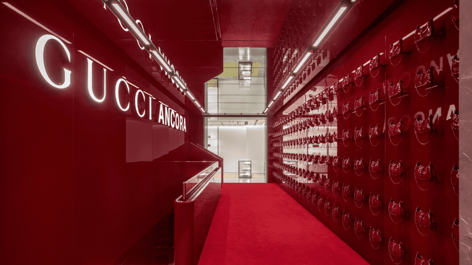 Gucci’s Milanese Flagship Reopens Following A Full Renovation – Signé ...