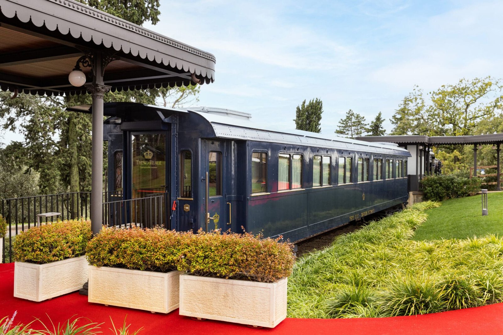 Palazzo di Varignana: The Magnificently Restored Treno Reale Restaurant ...