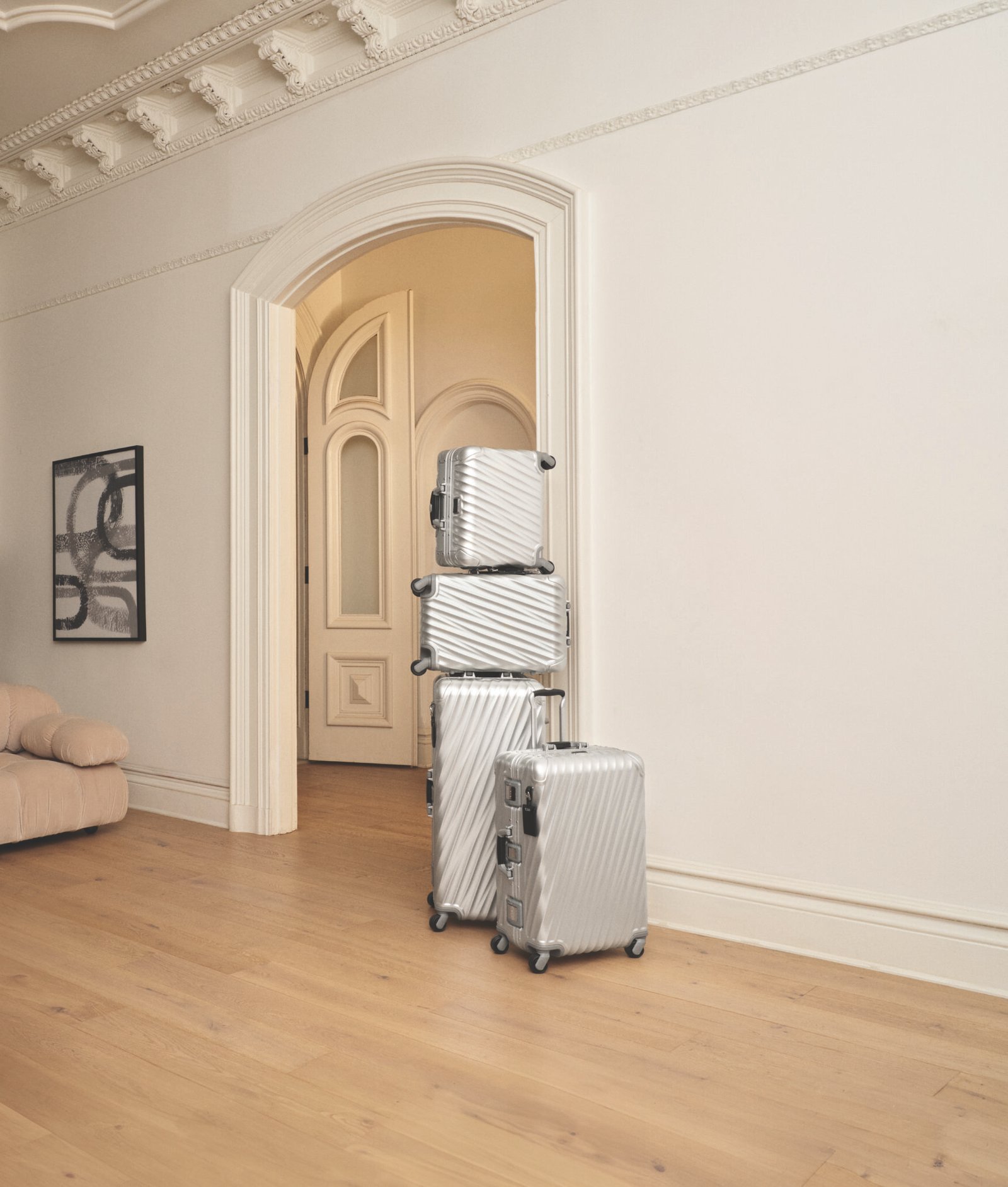 TUMI Celebrates the Spirit of Holiday Togetherness with Stylish Gifts ...